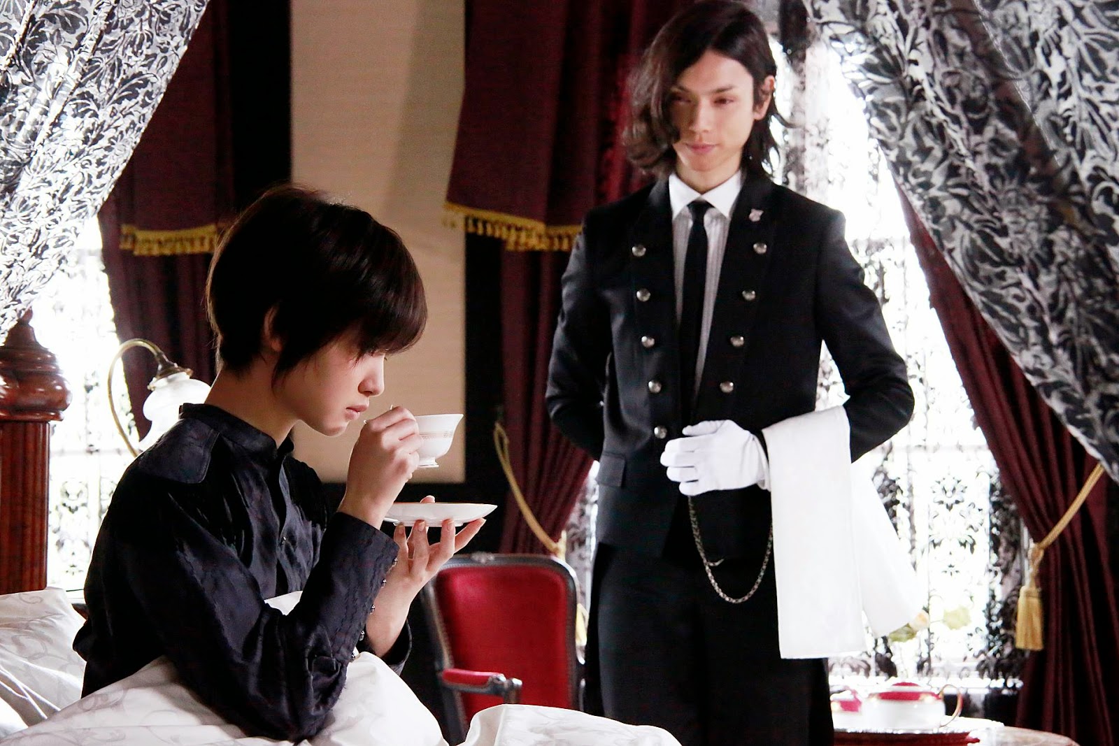 Movie Buff's Reviews: PLAYING MASTER AND SERVANT IN “BLACK BUTLER”