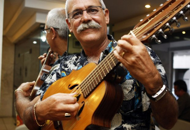 Barbarito Torres - Alchetron, The Free Social Encyclopedia