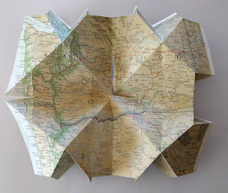 UnBound: A Paper Art Blog: Four Corner Map Fold