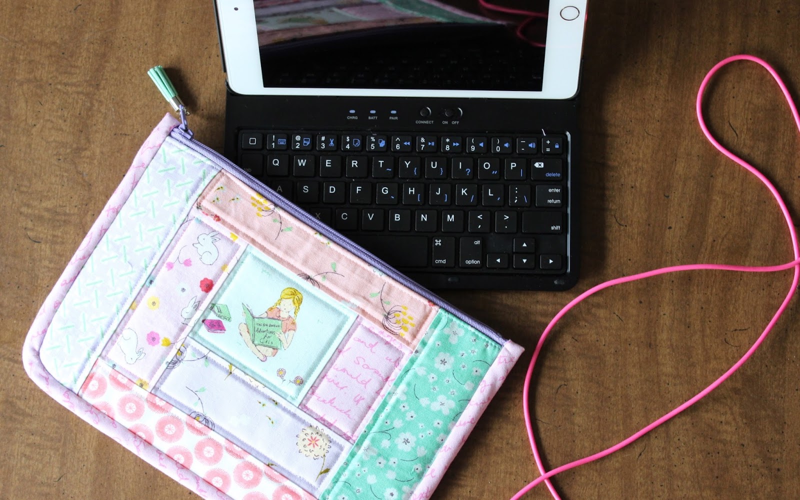 Quilted Mini Tablet Case Pattern | Amista Baker
