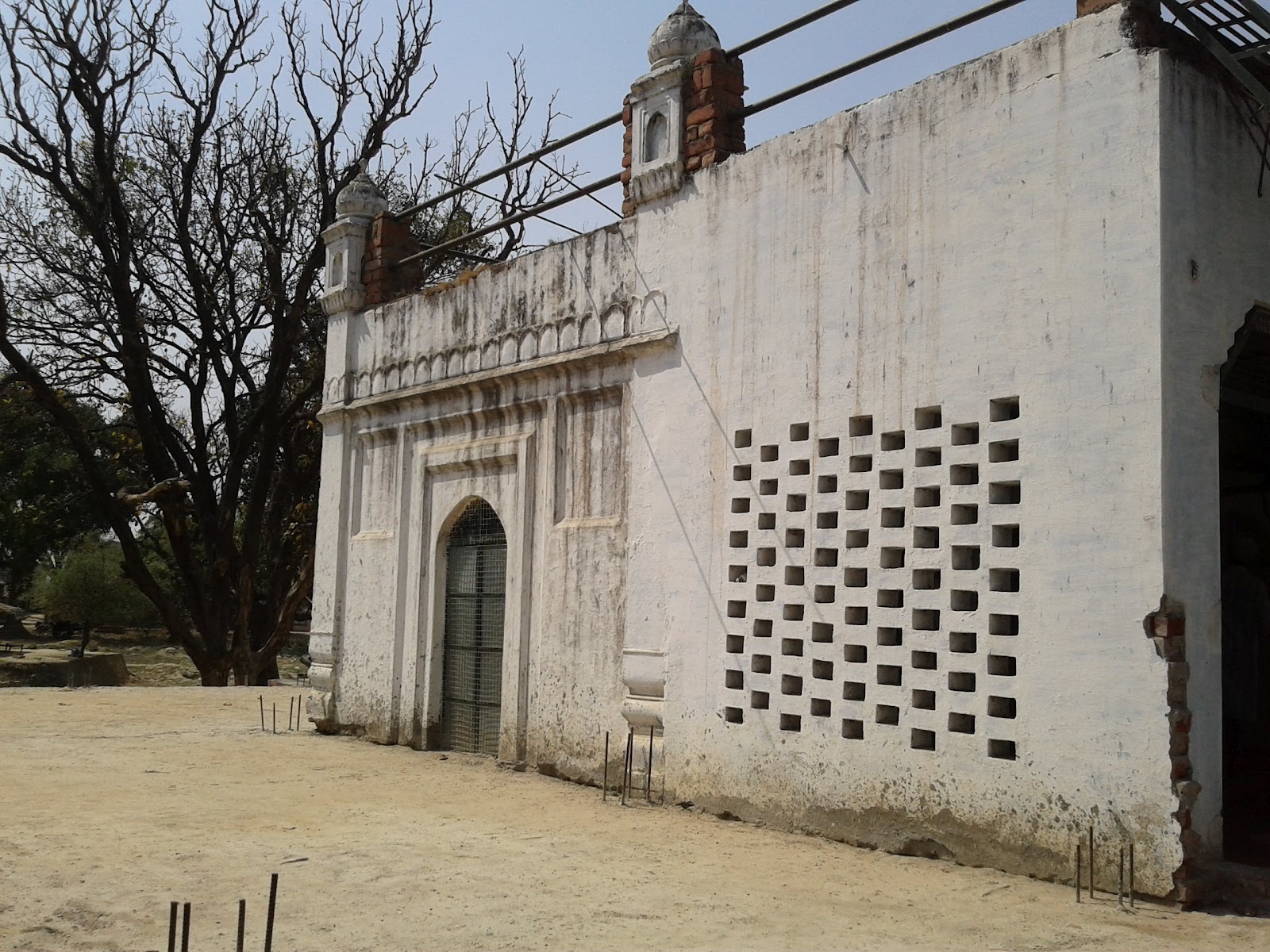 Wirasat - Pargana Chail- Allahabad: April 2012