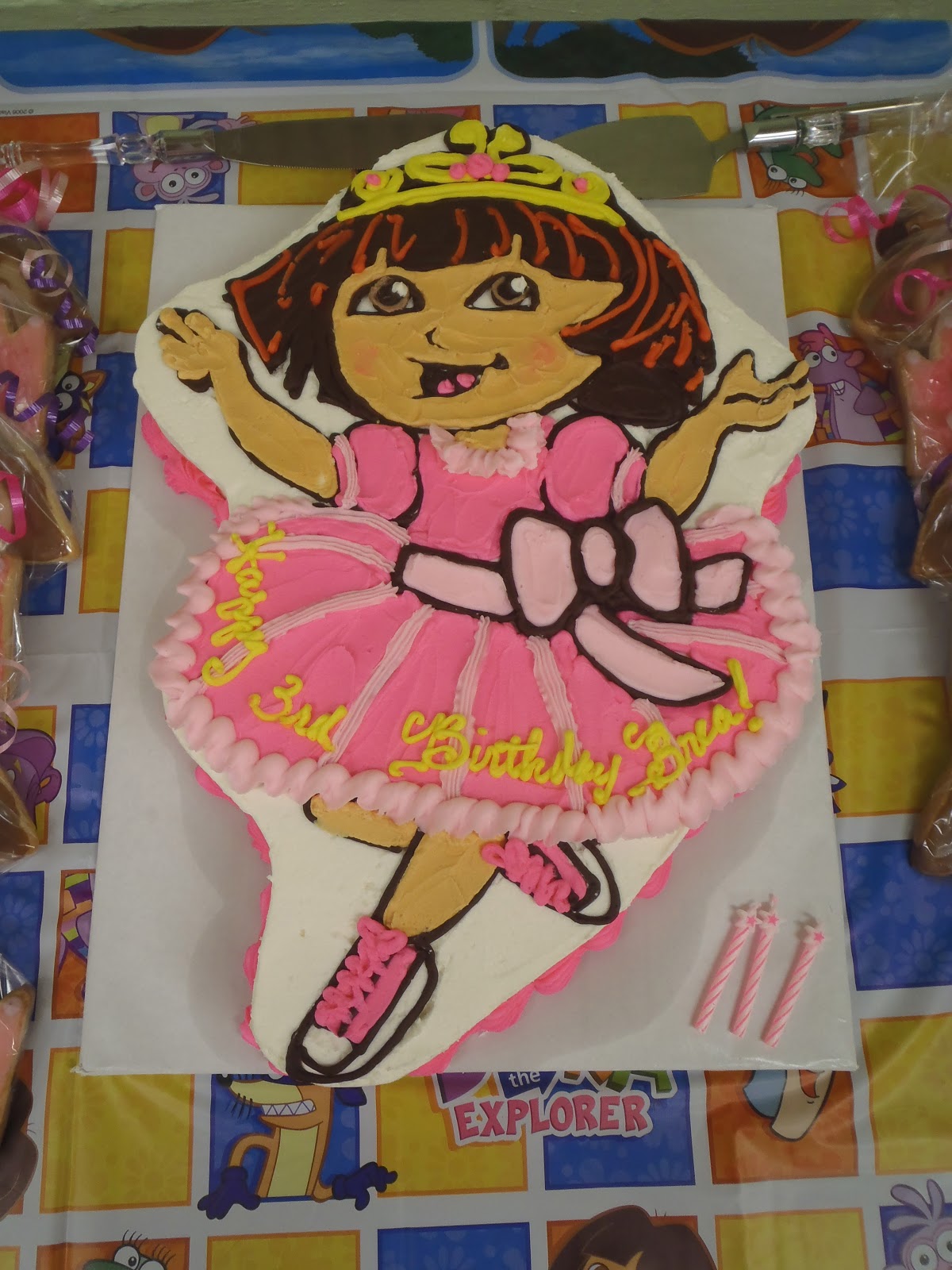 NOLA Parties and Playdates: Pink Dora Birthday Cake