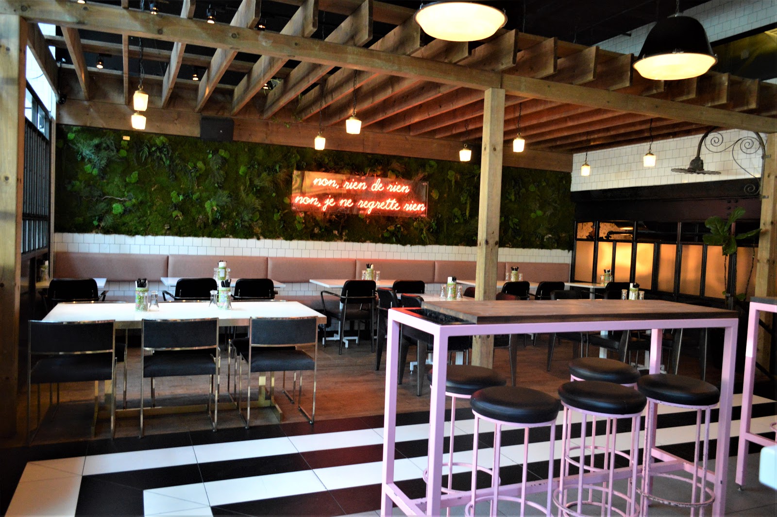 Luncher en terrasse au Kampai Garden