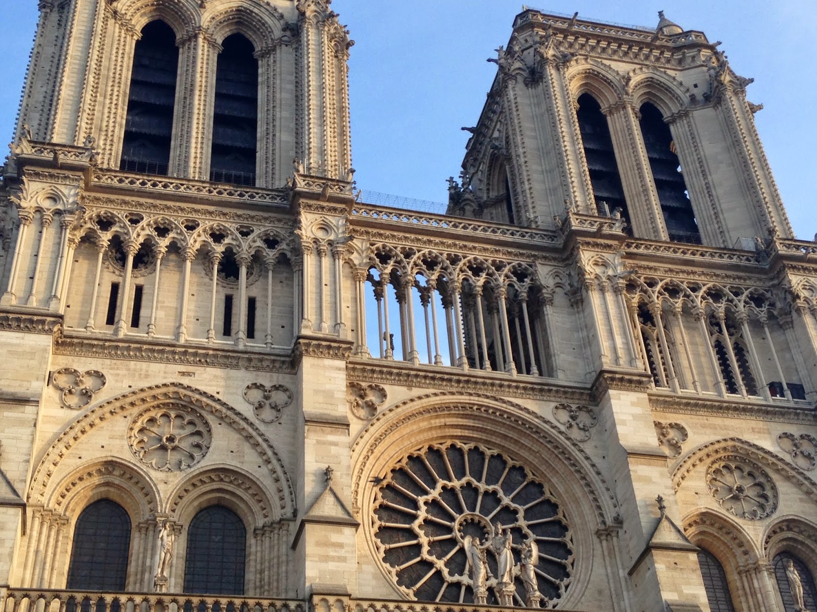 Diary Of a Make Up Artist : Examples Of Gothic Architecture