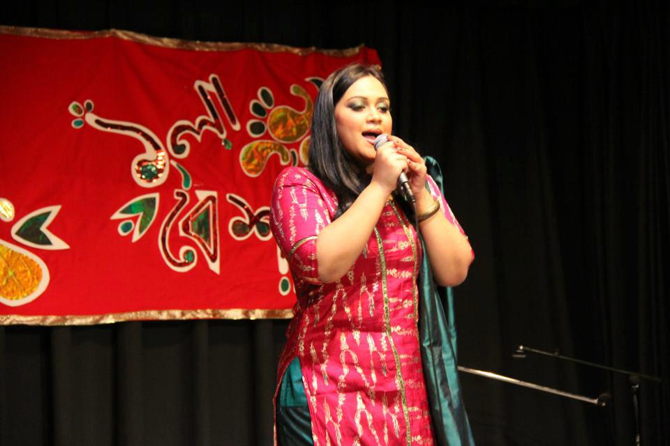 Lifestyle of Dhaka: Bangladeshi Hot Singer Girl Palbasha