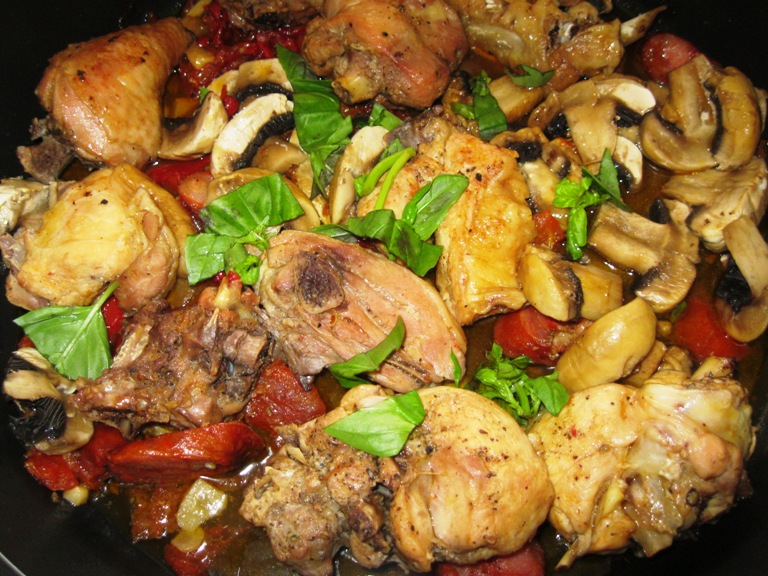 Cozinha com a Anna: Frango Estufado com Chouriço e Cogumelos