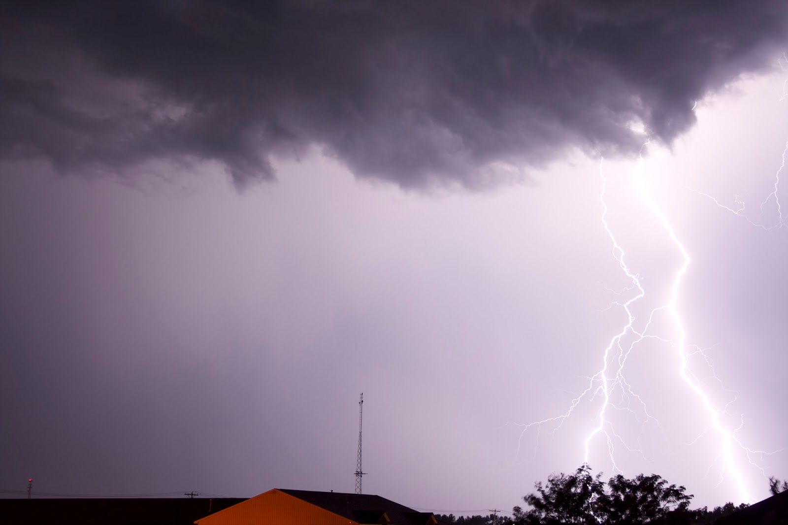 Epic Lightning Photos with Canon Rebel XT, Acquisition Details [Stellar ...
