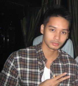 Banyoebiroe World: Hardy Hartono