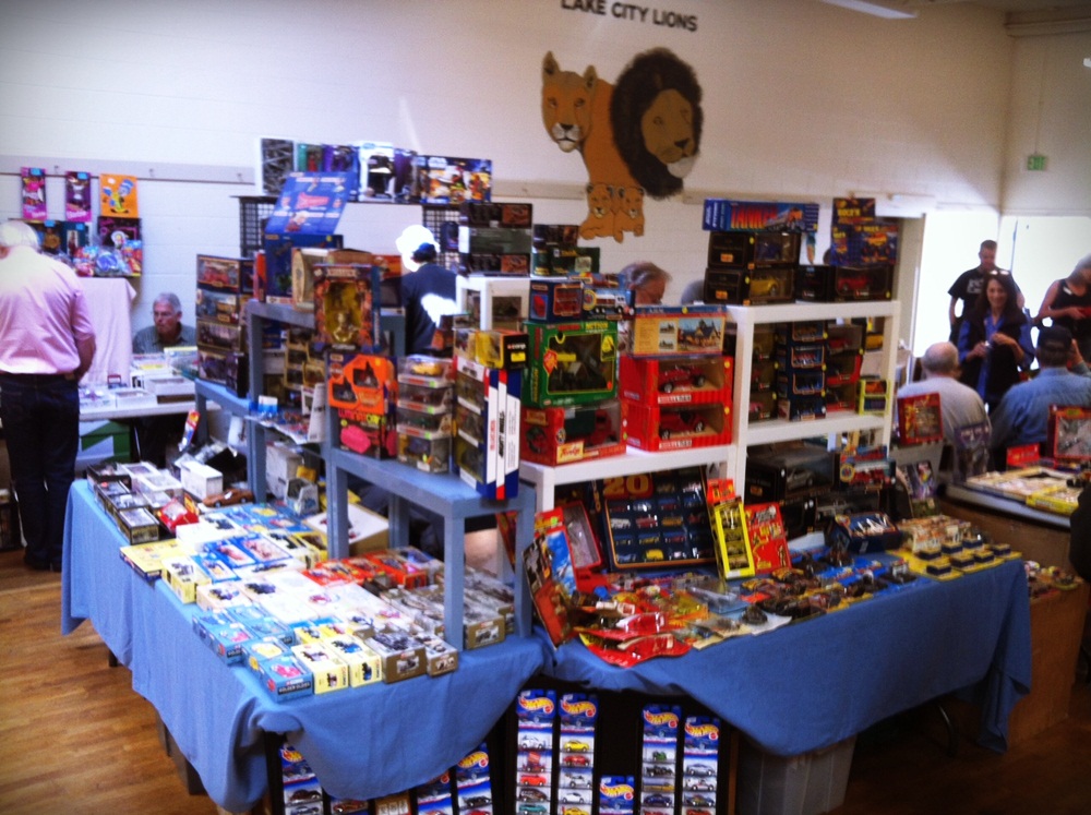 Lair of the Dork Horde: The Lake City Toy Show - Pics & Stuff