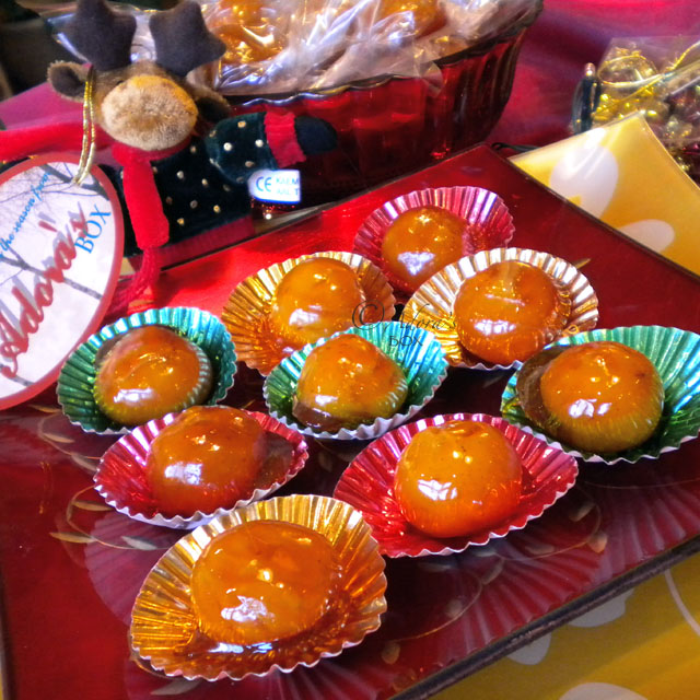 Adora's Box: CIELITOS (YEMA CUPCAKES WITH PASTILLAS DE LECHE FROSTING)