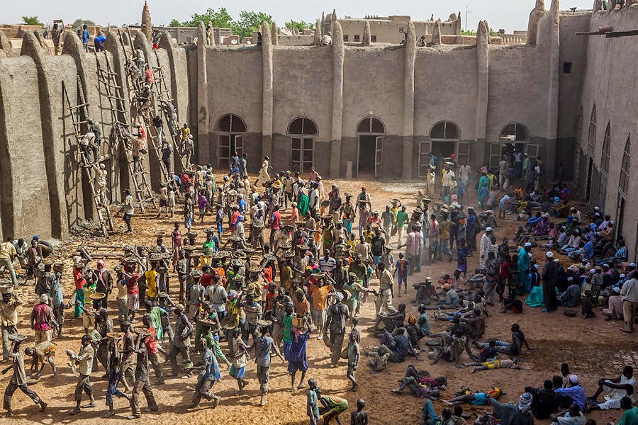 ART 1180: Visual Literacy: Art Stars: The Community of Djenné