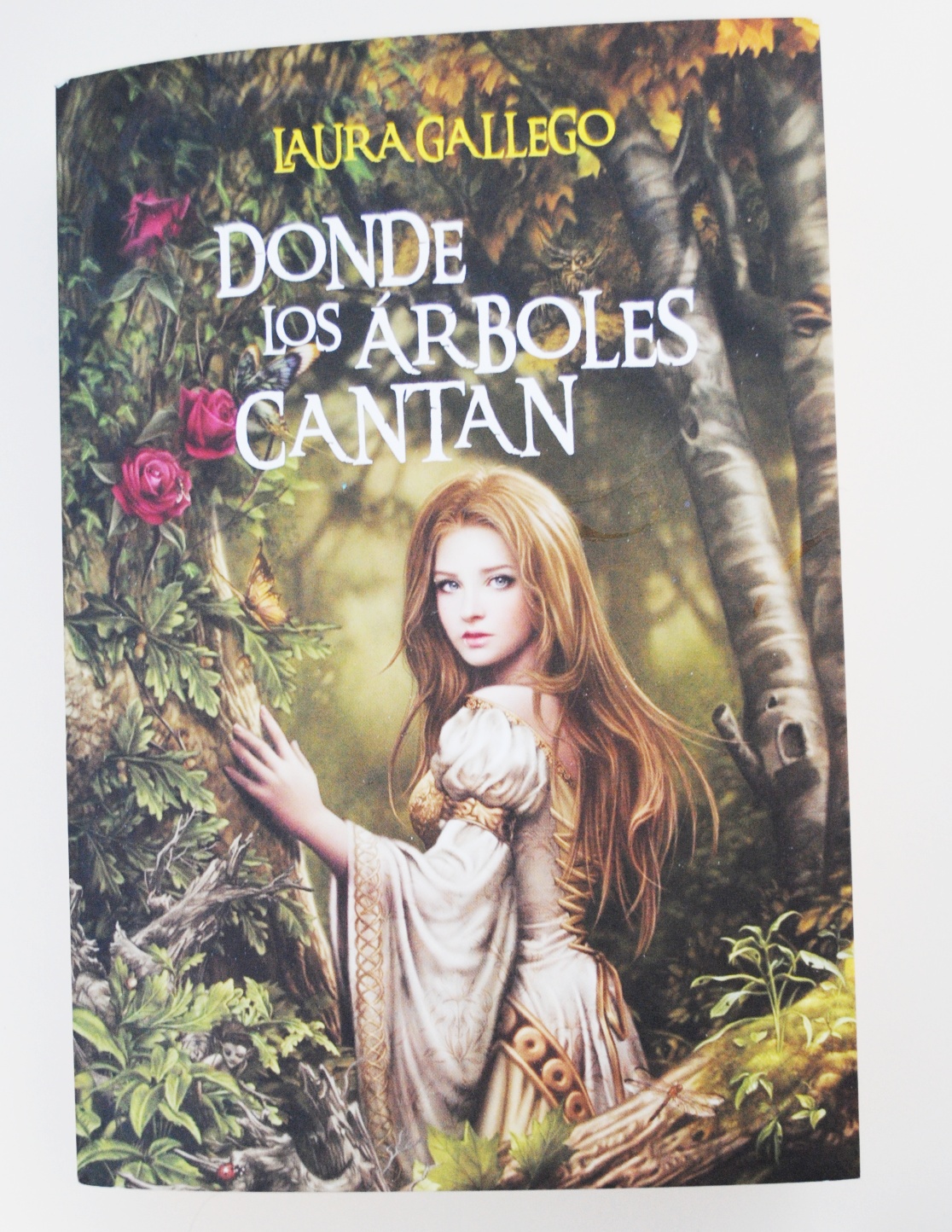 Reseña Donde los árboles cantan de Laura Gallego | ¡Será por libros!