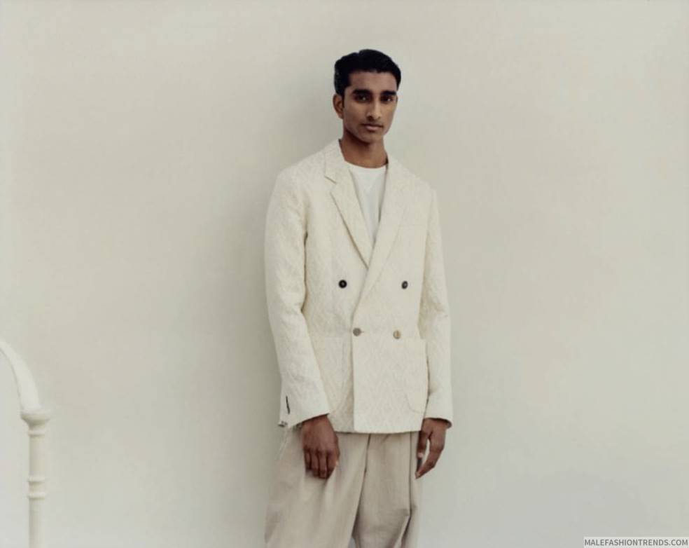 Jeenu Mahadevan para GQ Francia por Dham Srifuengfung Jeenu Mahadevan para GQ Francia por Dham Srifuengfung