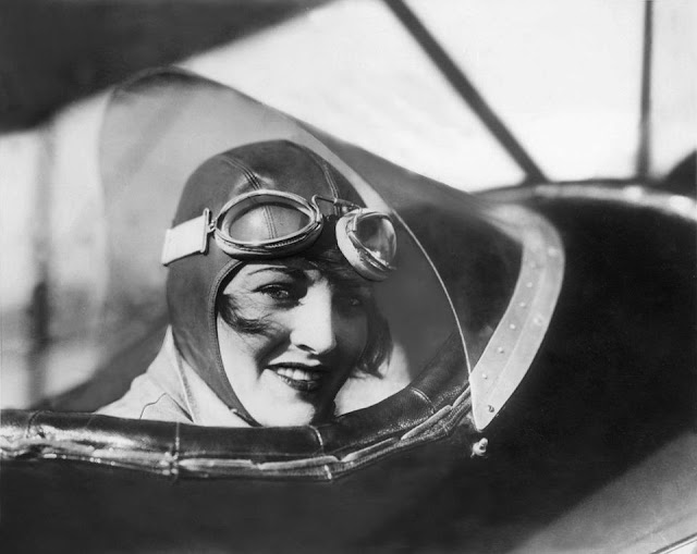 Miss America of Aviation – 20 Vintage Photos of Ruth Elder As a Pilot ...