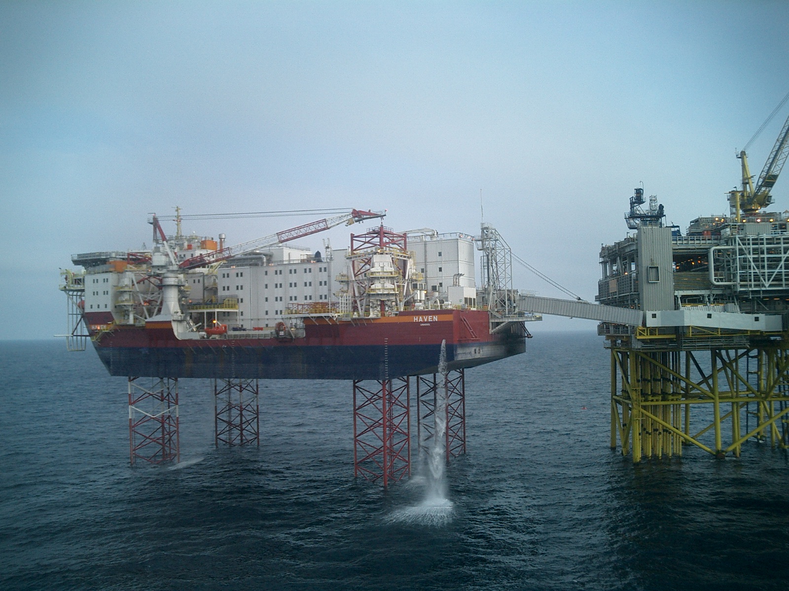 Jack-Up Vessel L205 ( “Haven”) buatan Indonesia