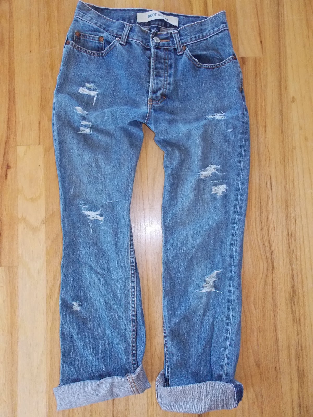 Compass Lane Chic: {DIY} Distressed Boyfriend Jeans