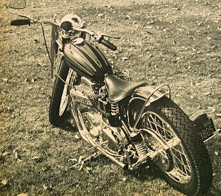 dudleys basement: some ariel square four chopper pics