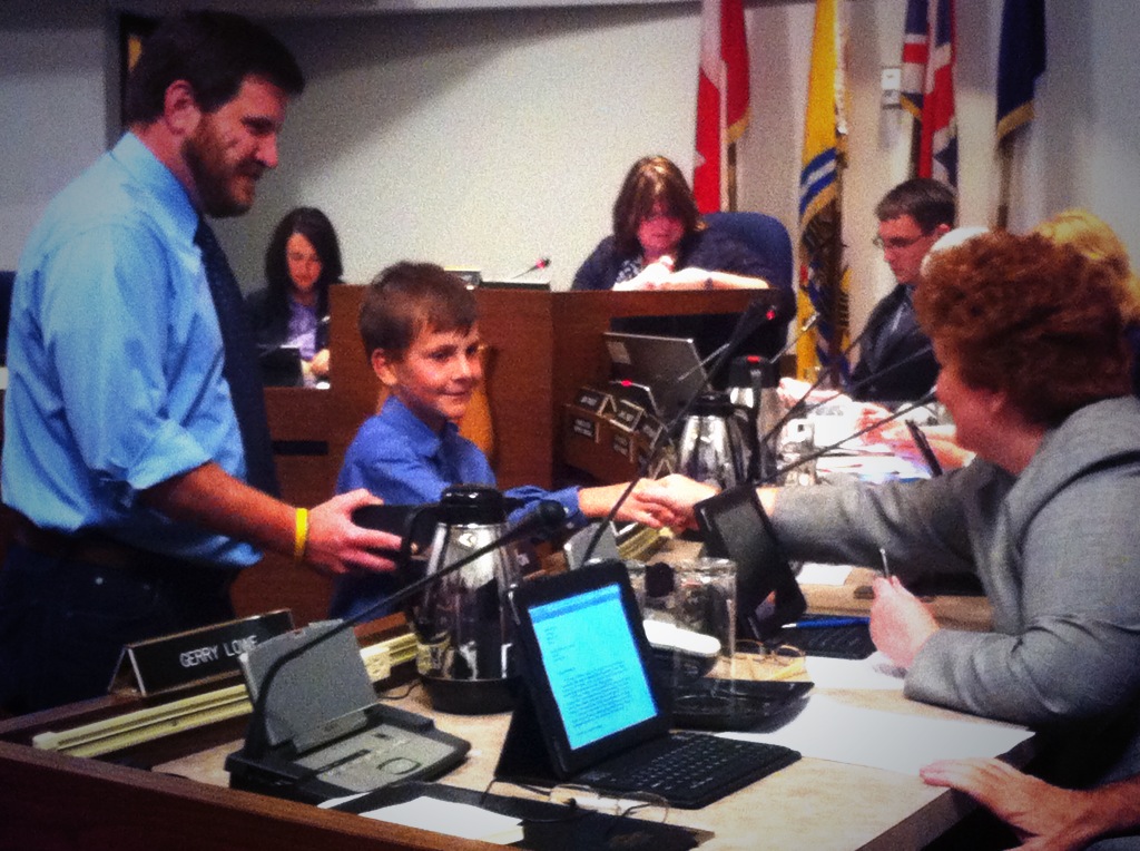 10 Year Old Raises Awareness For Childhood Cancer Fundraiser | Country 94