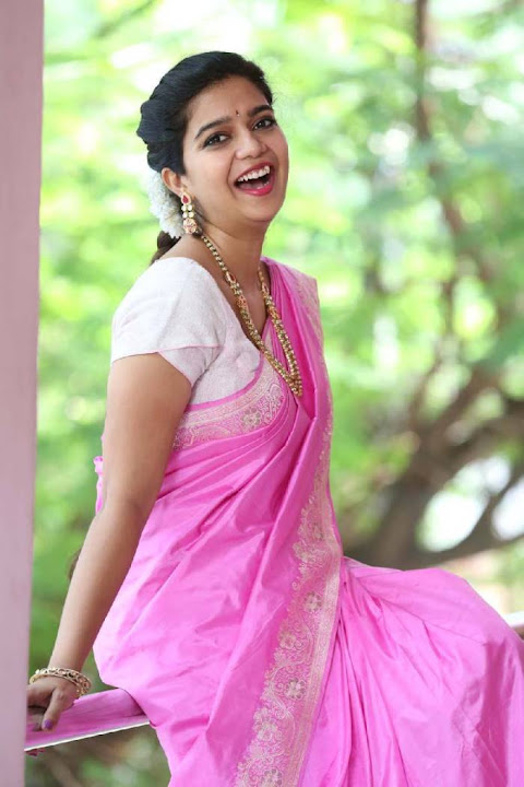 Swathi Reddy - Saree Stills At Tripura Movie Interview - South Indian ...