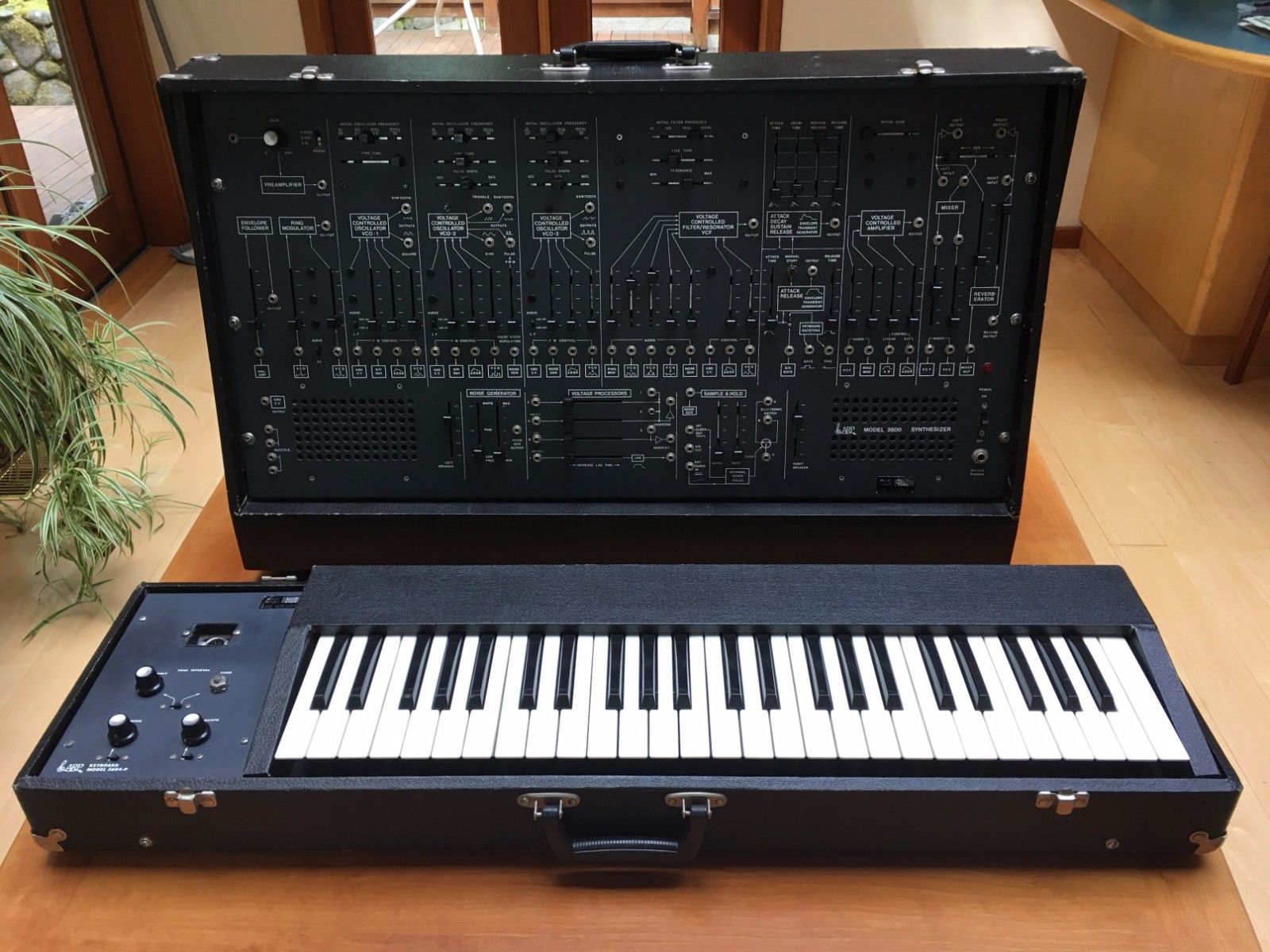 MATRIXSYNTH: Vintage 1973 Vintage ARP 2600 SN 36832 w/ Matching Keyboard