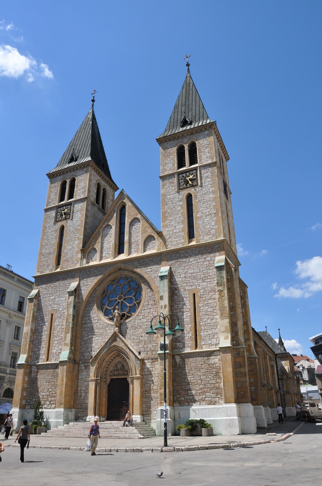 Novinarstvo!!!: Sarajevska katedrala Presvetog Srca Isusova – majka ...