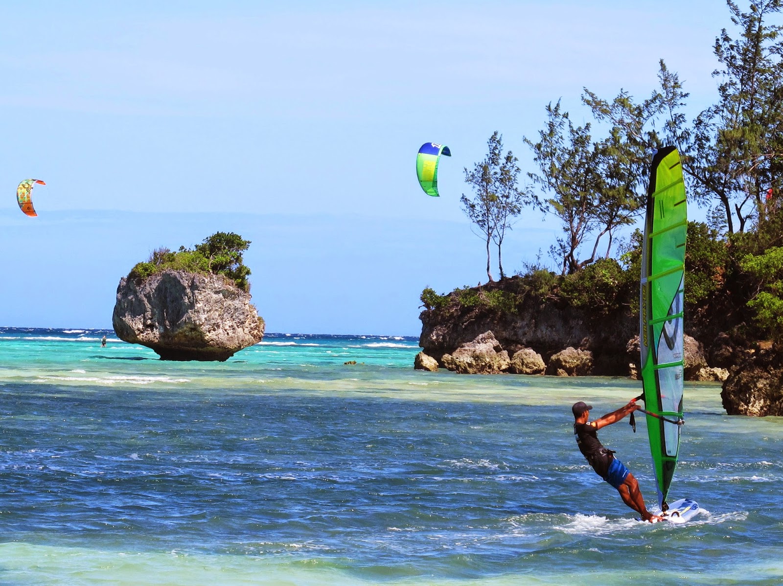 Gridcrosser: At Play with the Wind and Surf: The Boracay International Funboard Cup 2015
