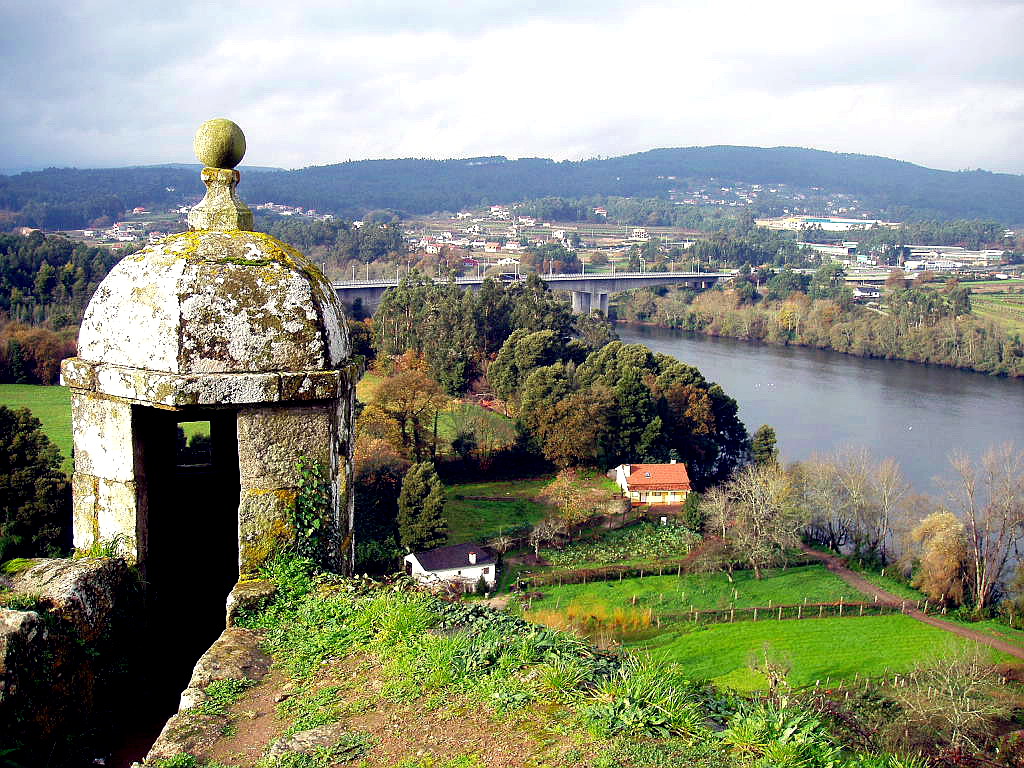 Centro Cultural Luso Brasileiro: VALENÇA DO MINHO