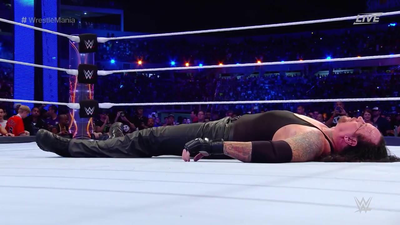 Mlio Dot Com: UNDERTAKER LEAVES GEAR IN RING AT WRESTLEMANIA ...