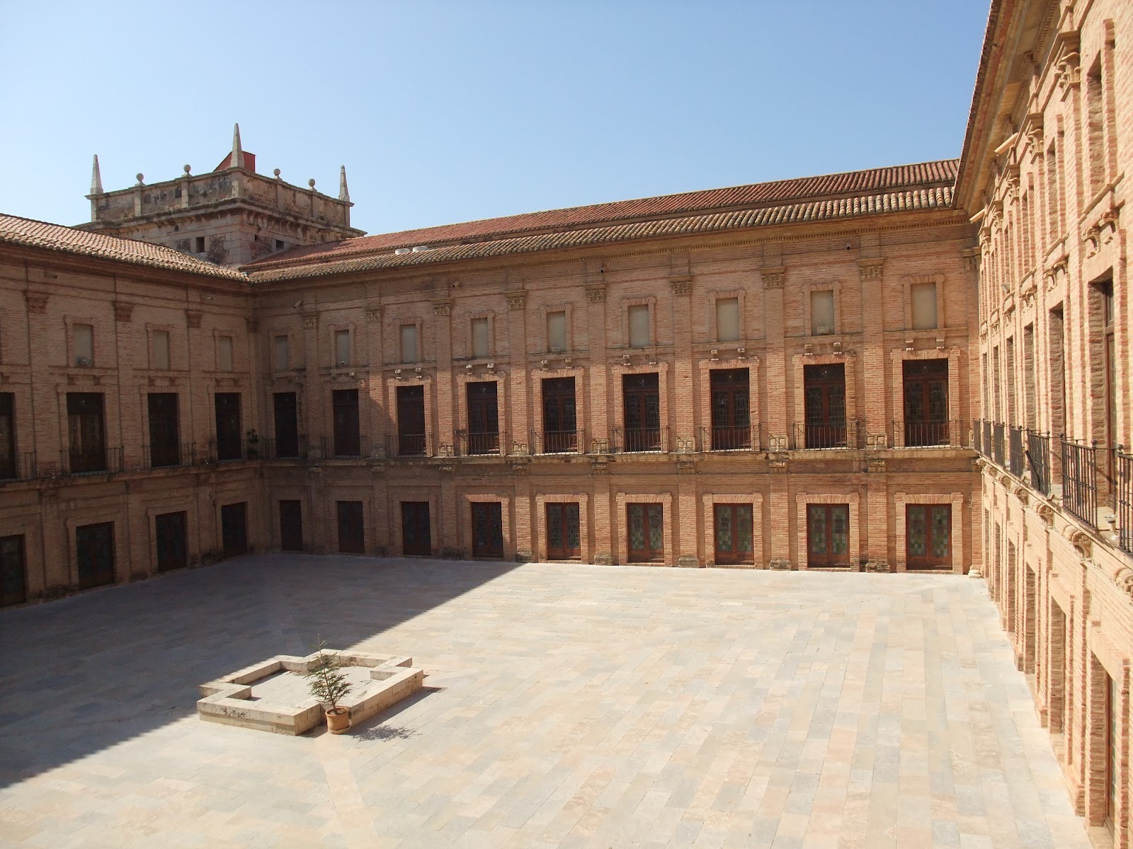 Buscando Montsalvatge: EL PUIG