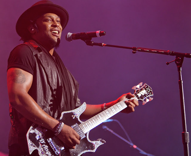 Derek Brad Photography: D'Angelo