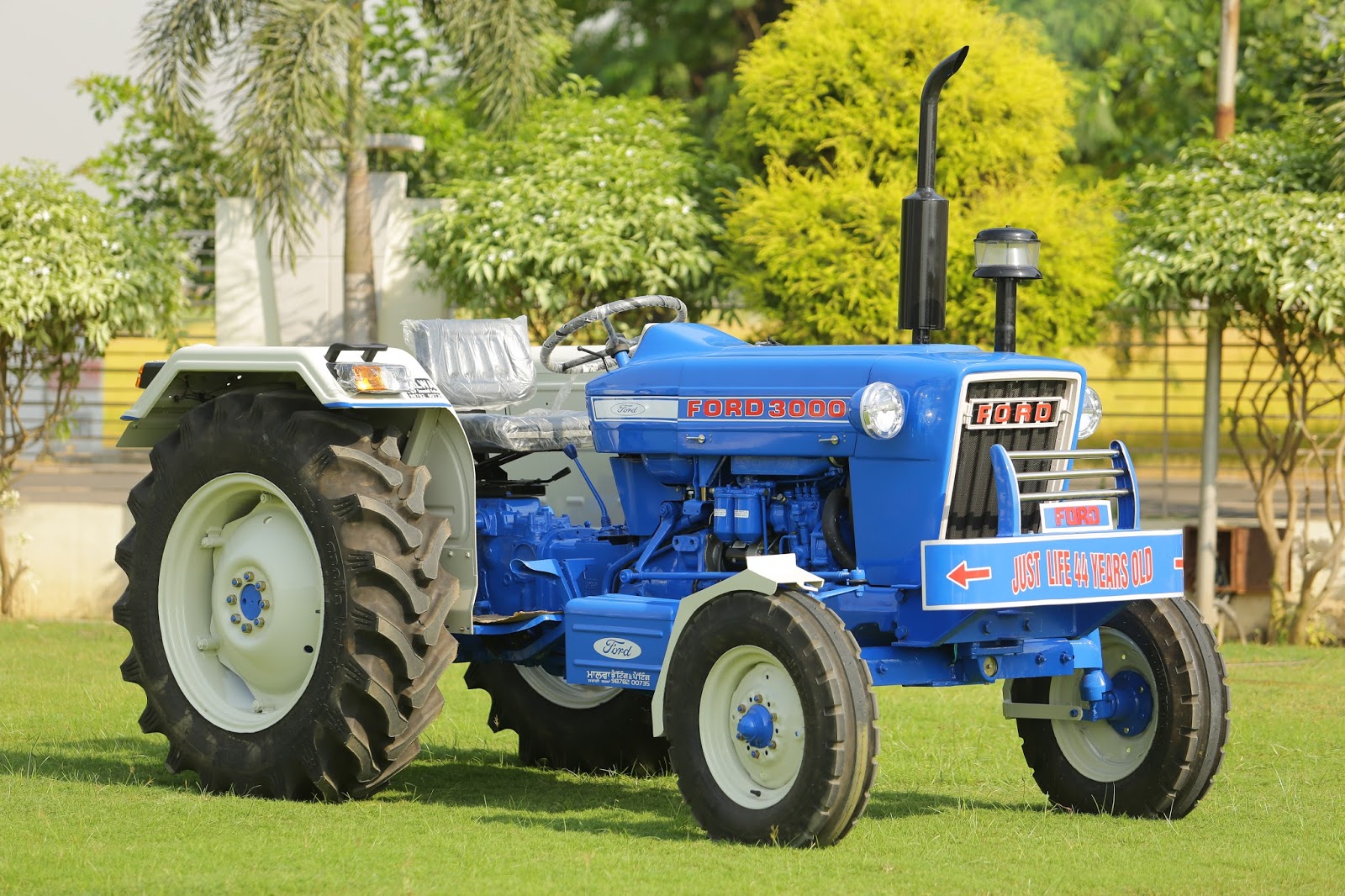 Malwa Tractor Workshop: Sticker ford 3000 modify ford 3000