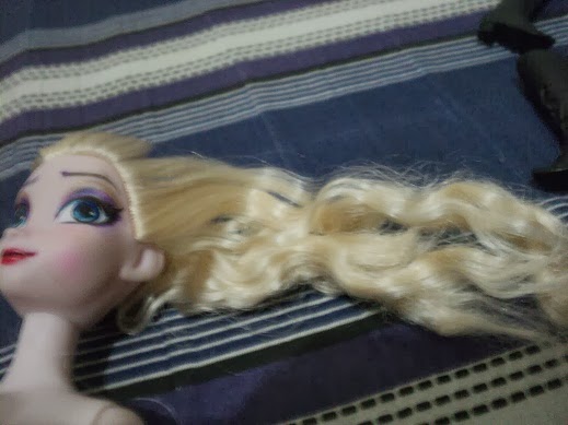 Knocked-off!: Bootleg Toy Review : Bootleg Elsa 12" doll