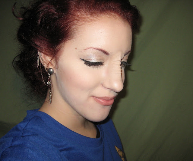 Mishy-Me: A Bajoran Starfleet Officer