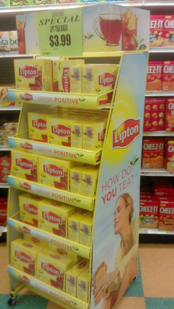 Lipton Tea Supermarket Display | Alex Zorach's Tea Blog