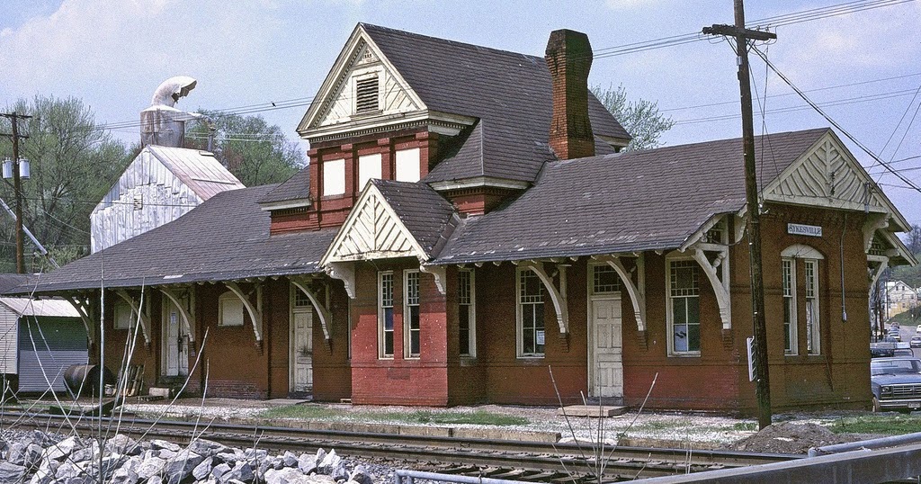 The Old Main Line Subdivision:: "Yada, yada, yada... Sykesville, USA"