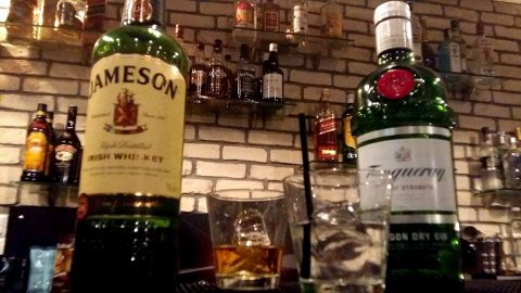 THE WALL CAFE ΚΑΦΕΤΕΡΙΕΣ ΑΓΡΙΝΙΟ | ΔΙΑΣΚΕΔΑΣΗ ΑΓΡΙΝΙΟ | ΚΑΦΕ ΑΓΡΙΝΙΟ ...