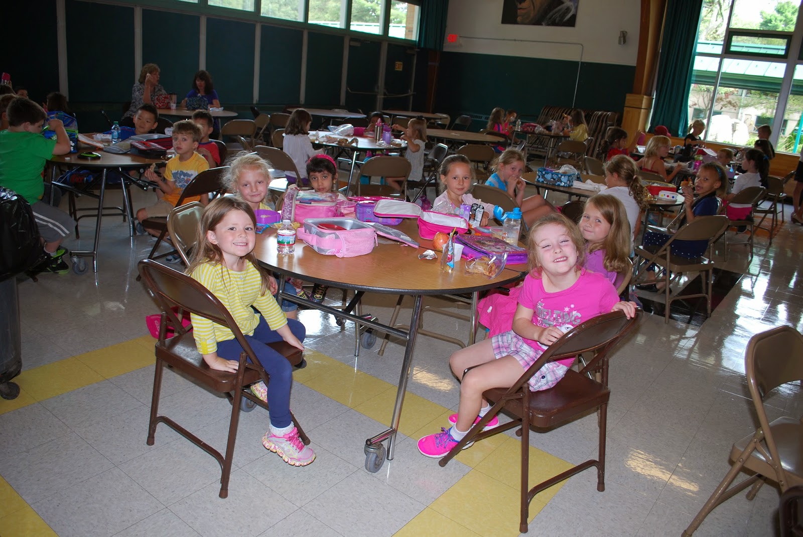 Pine Glen Room 101: Lunch, recess and afternoon work