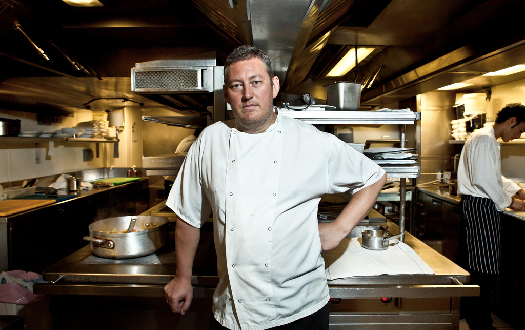 The Londoners: #6 Frank Raymond