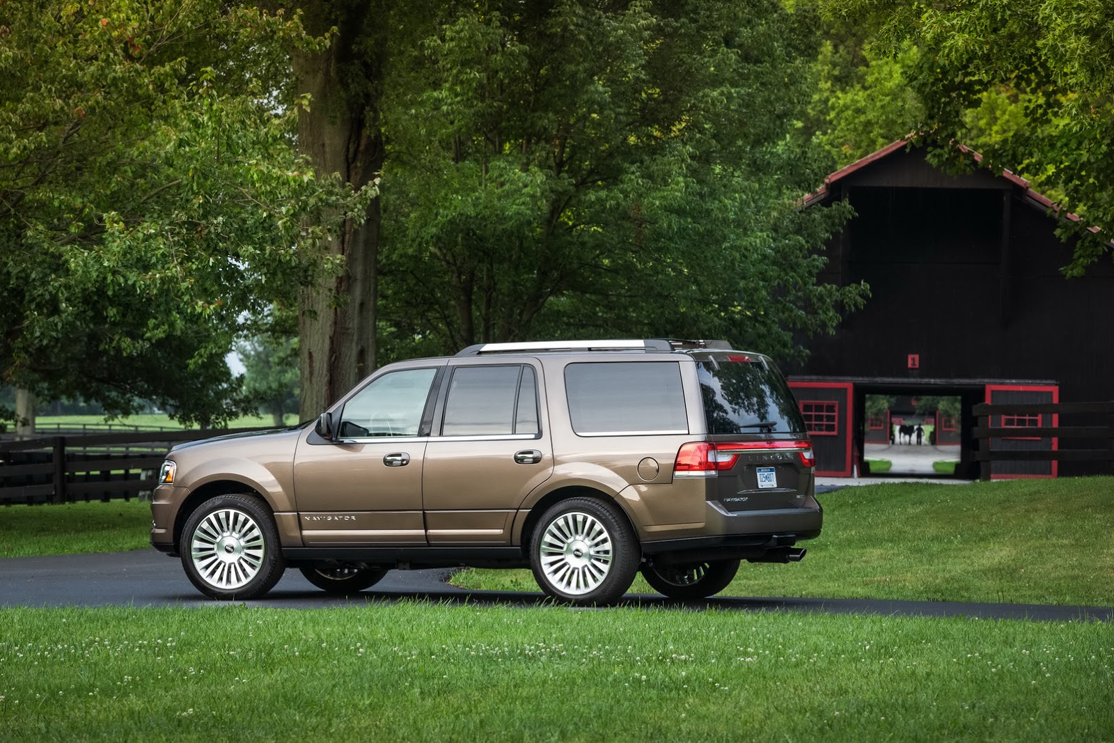 Fotos – Lincoln Navigator 2015 – Autos Hoy