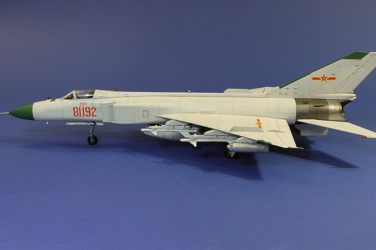 Tommy's Fantastic Models World: Trumpeter 1/48 J-8II 81192(Chinese Hero ...