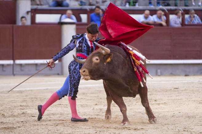 TORERIAS DE CHELIN: CESAR VALENCIA VUELTA AL RUEDO EN MADRID DE PESO ...