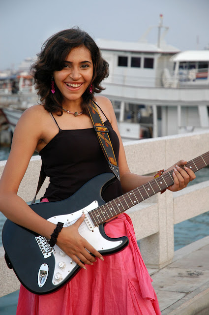 Photo Galleri: VARDHINI KANNADA ACTRESS LATEST IMAGES