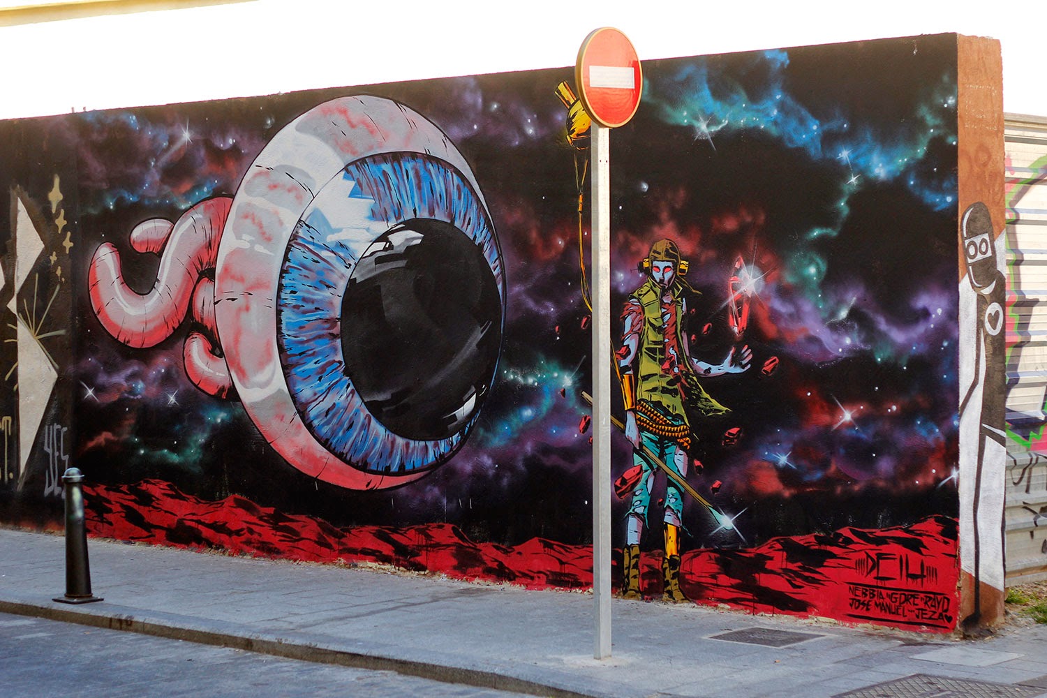 Deih unveils a new piece on the streets of Valencia, Spain – StreetArtNews