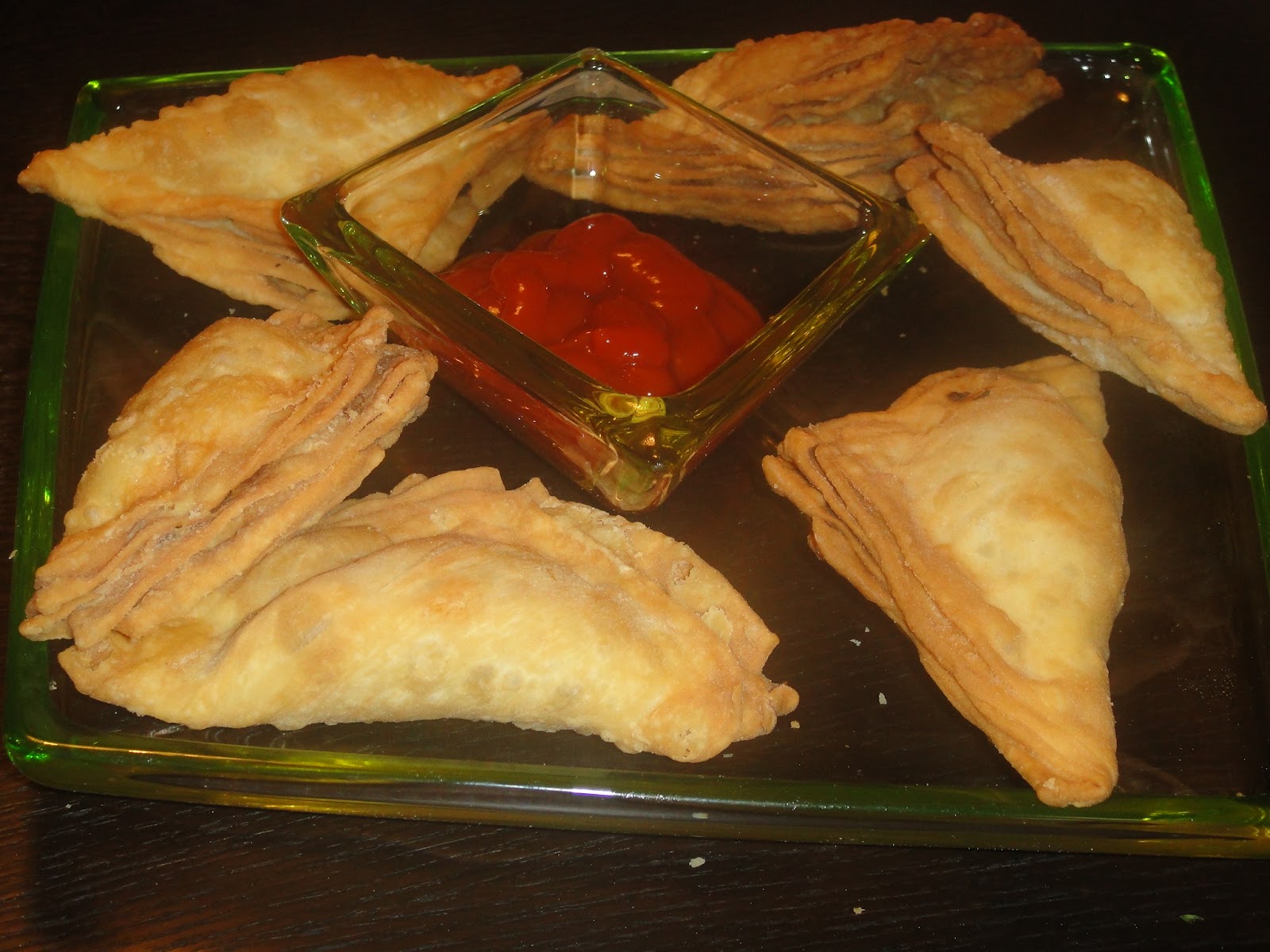 Traditional Samosa Puffs ~ Super Food Notes