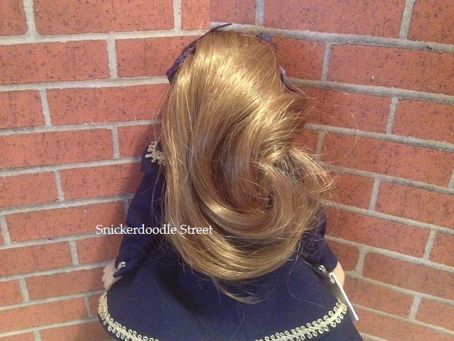 SNICKERDOODLE STREET: *REVIEW* Suzannah Dream Doll - Ginger Brook Hollow