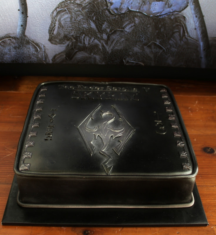 Sandy's Cakes: Tyler's Skyrim Cake