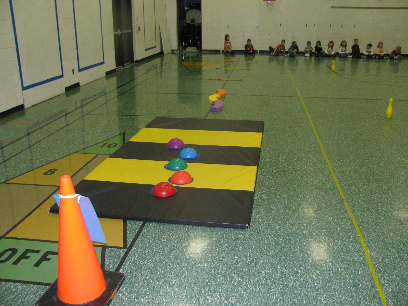Carly's PE Games: Leaping Leprechauns - Fun P.E. Warm-Up Game for St ...