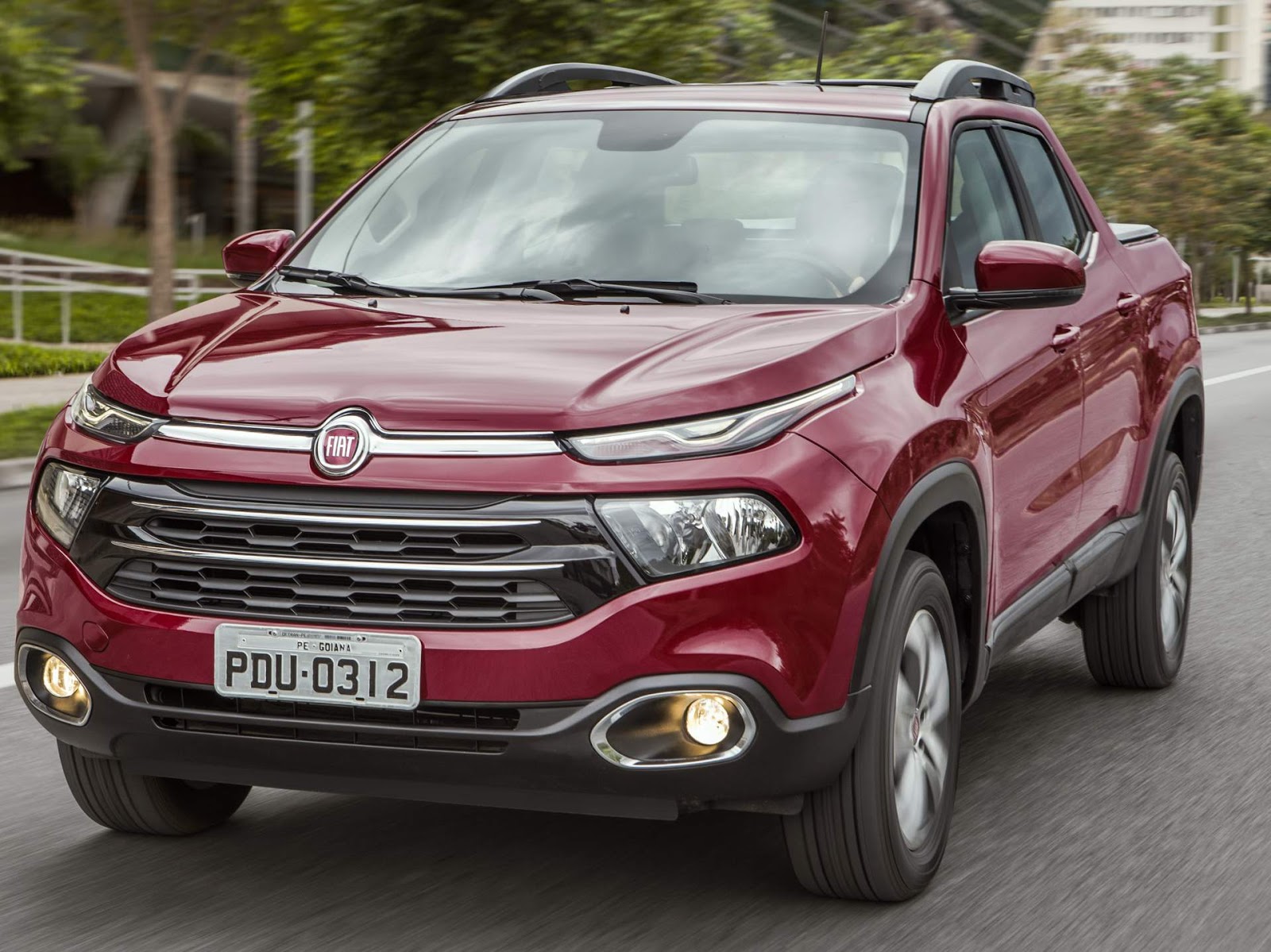 Fiat Toro 2.4 Flex Automática: vídeo, consumo, desempenho