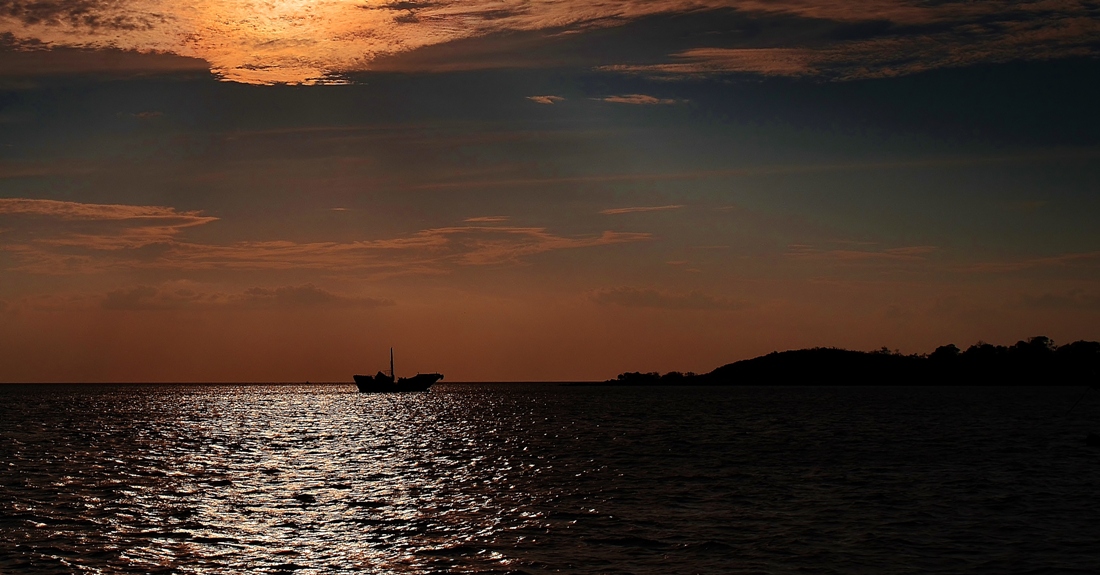 Once Around The Block - Sailing with ALANA ROSE: A Couple of Days in Seisia