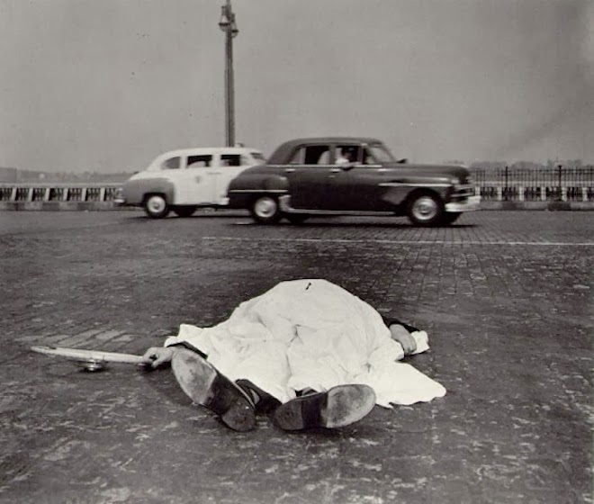 Museo LoPiù: Amazing photographers: Arthur Fellig 'Weegee' (1.01)